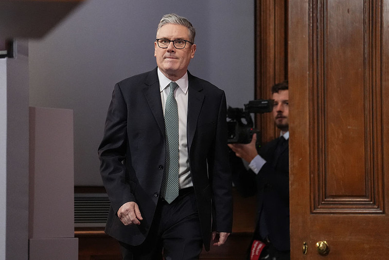 Starmer tells Trump in phone call that plan to apply tariffs over